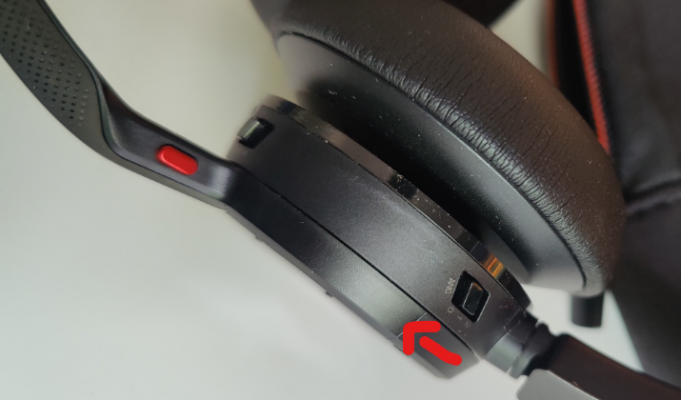 How to reset your Poly/Plantronics wireless headset to Factory Default ...